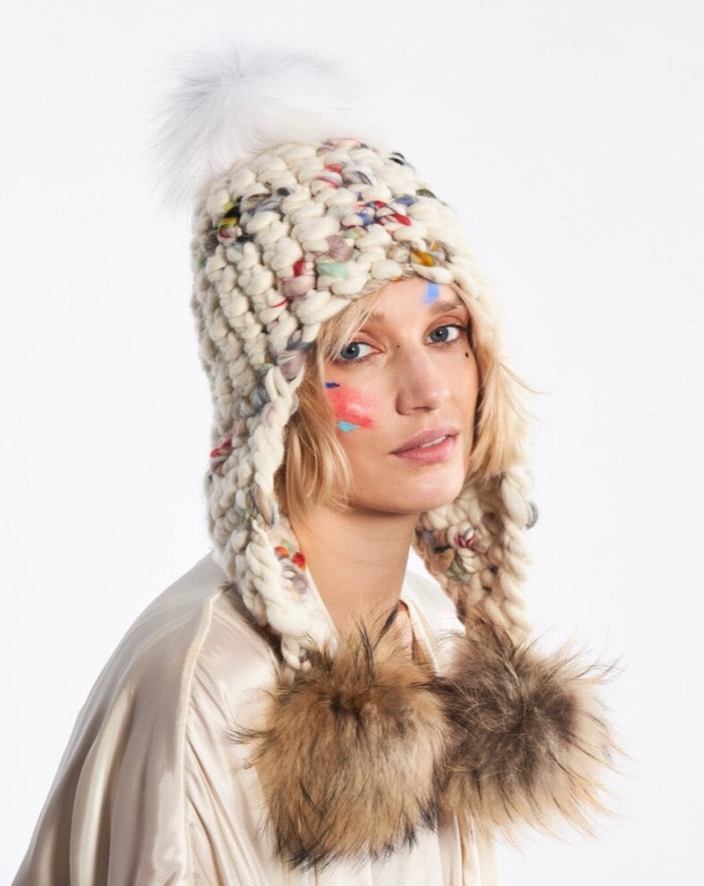 twombly triple trouble + arctic white xl | raccoon reg poms – Mischa ...