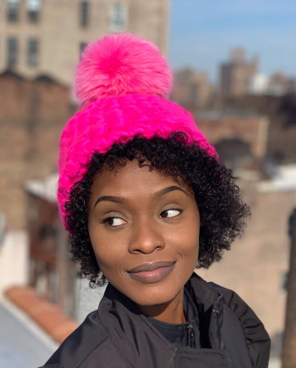magenta beanie pomster + magenta xl pom – Mischa Lampert